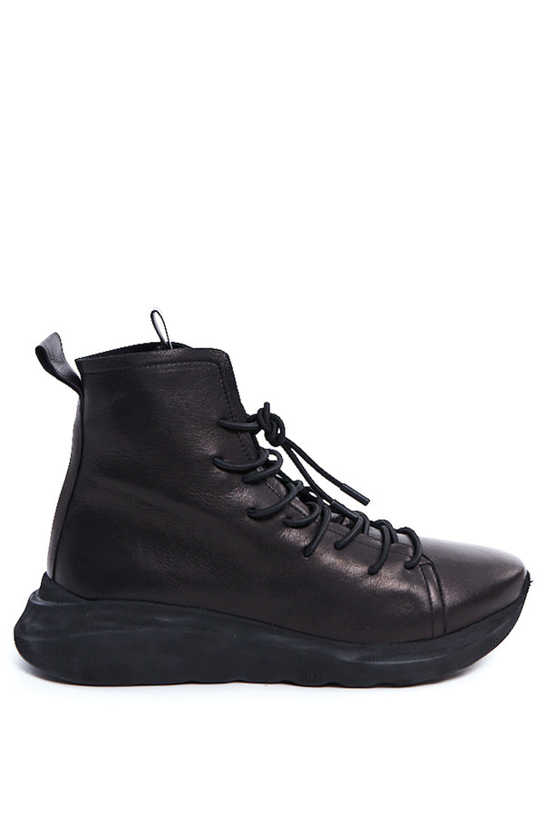 Puro | Shop Online | Black Lace-Up Low Leather Boot - Aleluya Concept Store